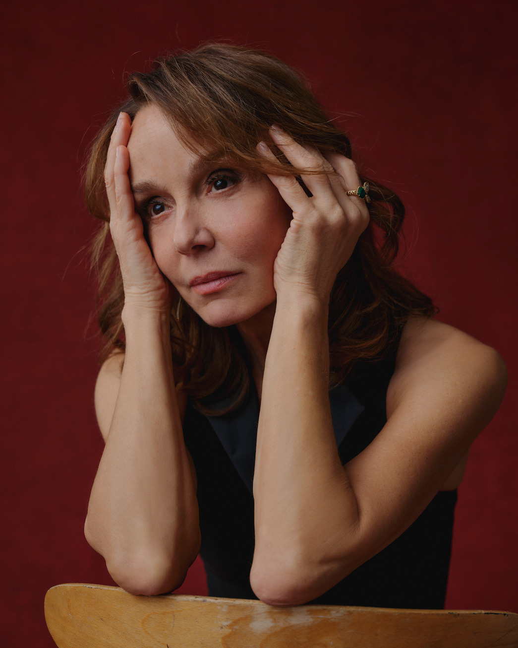 Philippine Leroy-Beaulieu on Sylvie’s Emily in Paris Season 3 Surprise ...