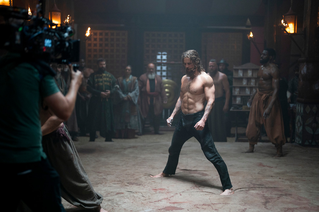 Vikings Valhalla How Leo Suter And The Cast Got Their Bodies To Glow