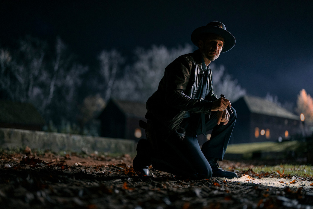 Who is In ‘Devil in Ohio’? Trailer, Cast Guide Info - Netflix Tudum