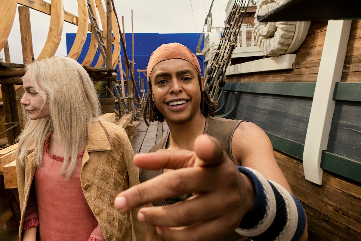 See Behind the Scenes Photos of 'ONE PIECE' Live Action Cast and Crew ...