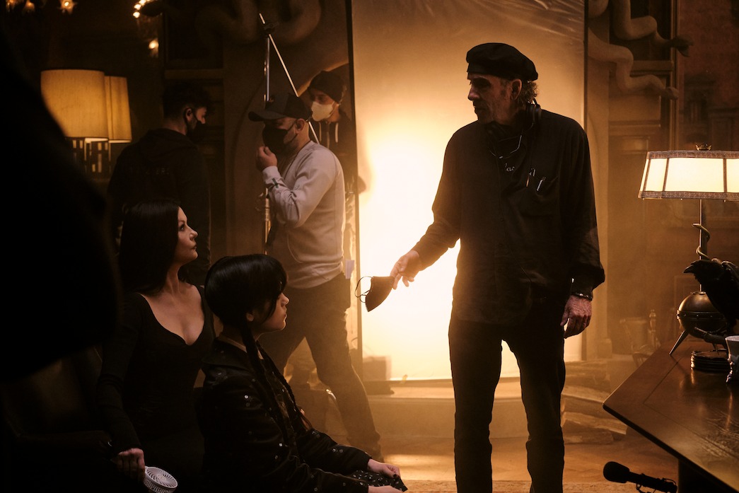 Wednesday’s Luis Guzmán, Catherine Zeta-Jones on Gomez and Morticia ...