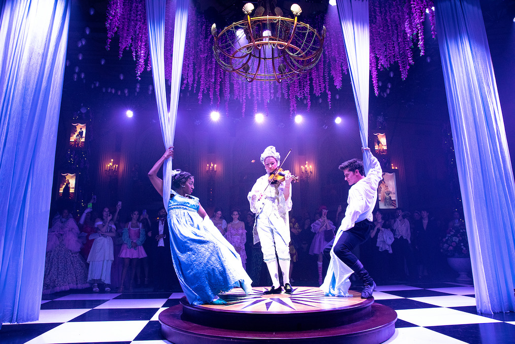 What’s the ‘Bridgerton’ Ball Like? Inside the Regency Fantasy - Netflix ...