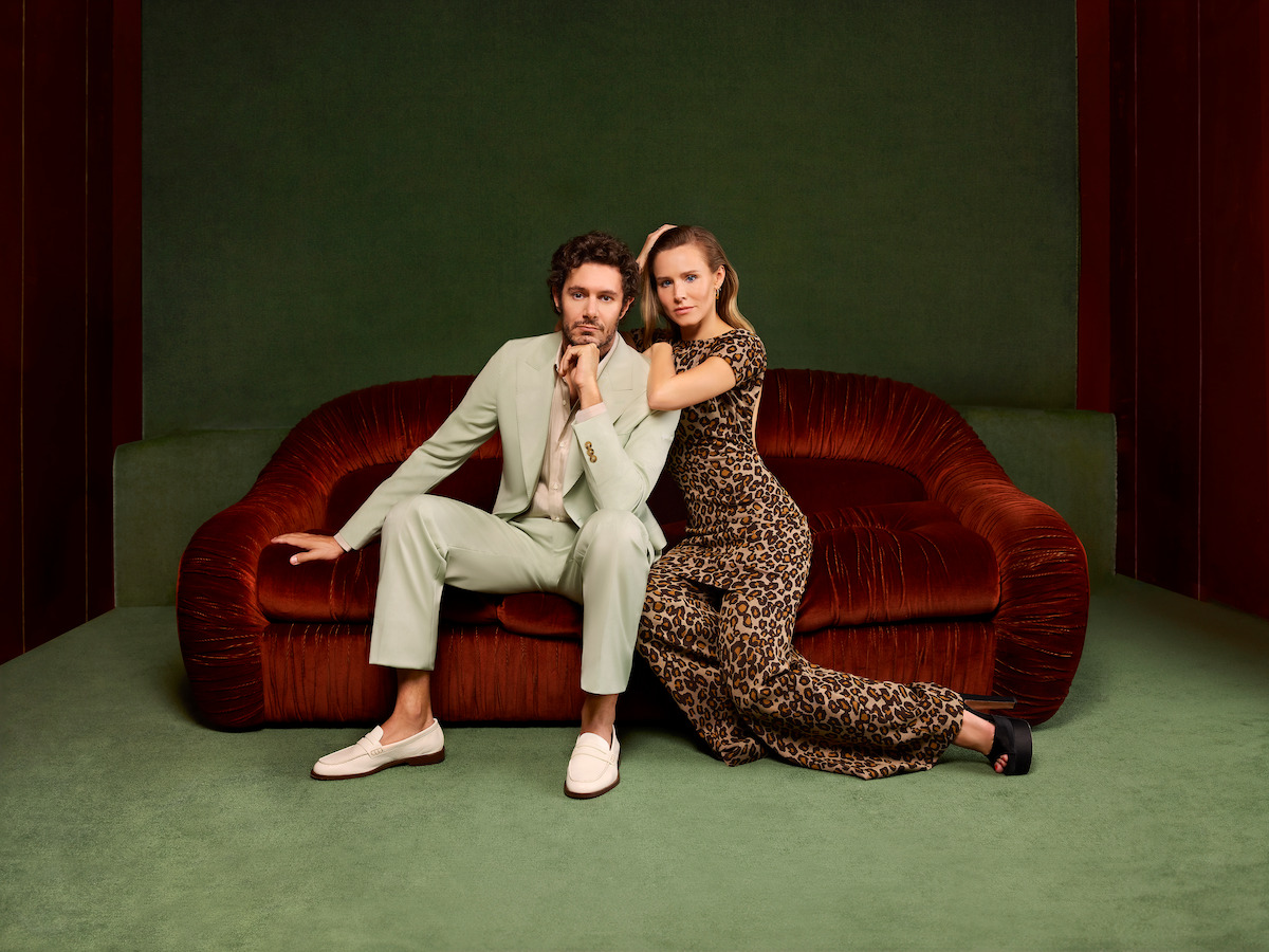 Kristen Bell and Adam Brody Offer Irresistible Chemistry in Nobody ...