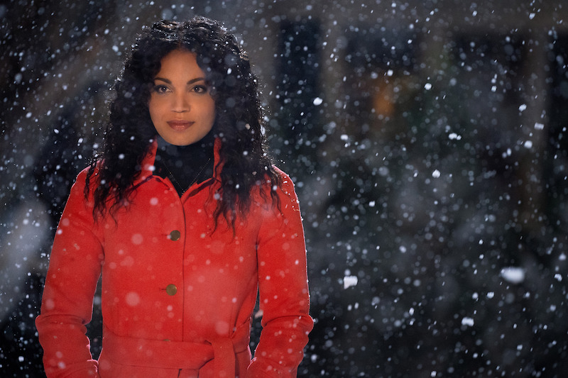 Justin Hartley Discusses ‘The Noel Diary’ and Working With Director Charles Shyer - Netflix Tudum