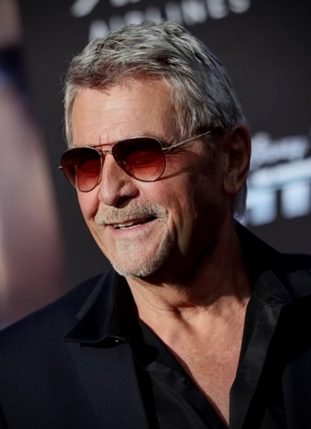 Ransom Canyon: Josh Duhamel and Minka Kelly Join Cast - Netflix Tudum