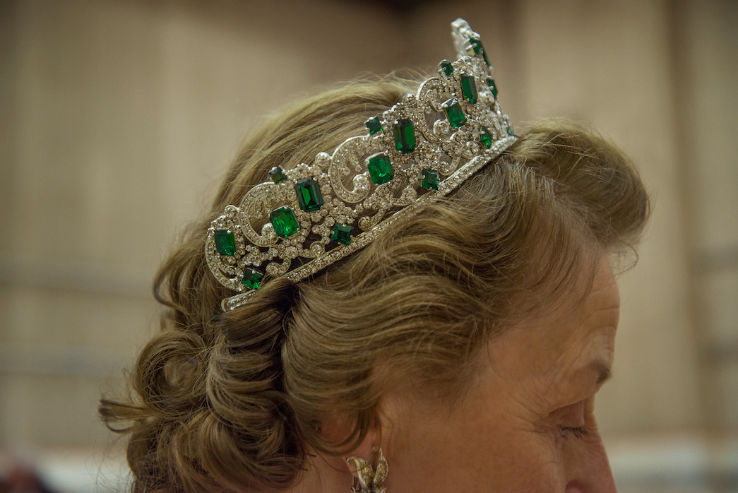 ‘The Crown’ Stars Behind the Scenes Photo Gallery - Netflix Tudum