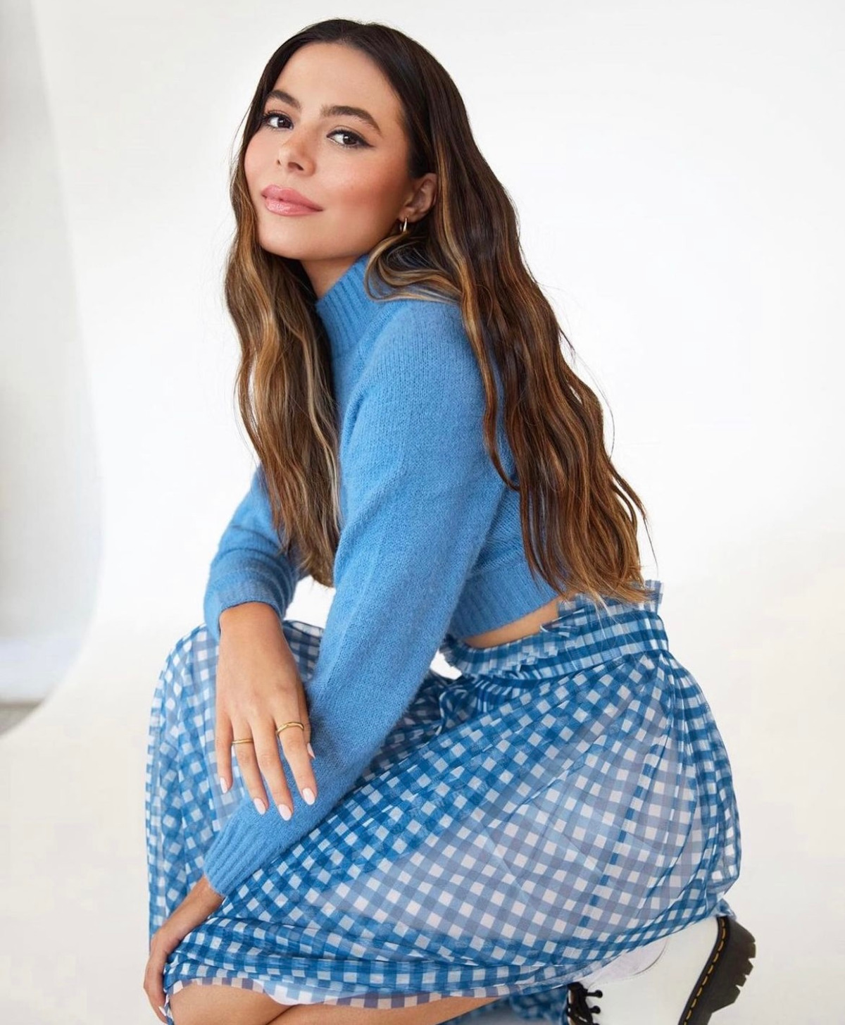 ‘Mother of the Bride’ Cast: Brooke Shields, Benjamin Bratt, Miranda ...