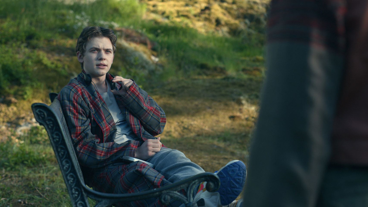 The Midnight Club 1990s Pop Culture References and Easter Eggs ...