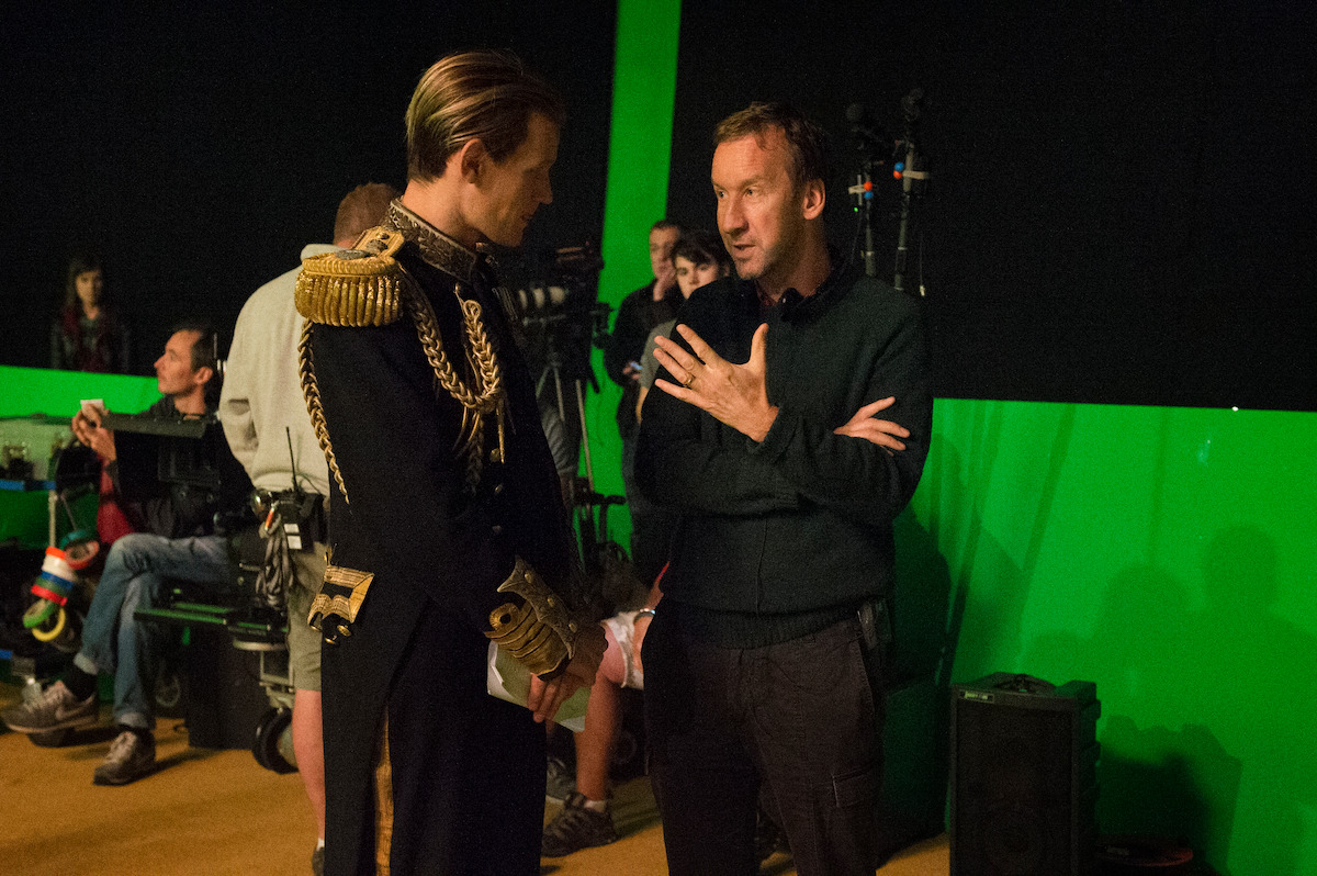 ‘The Crown’ Stars Behind the Scenes Photo Gallery - Netflix Tudum