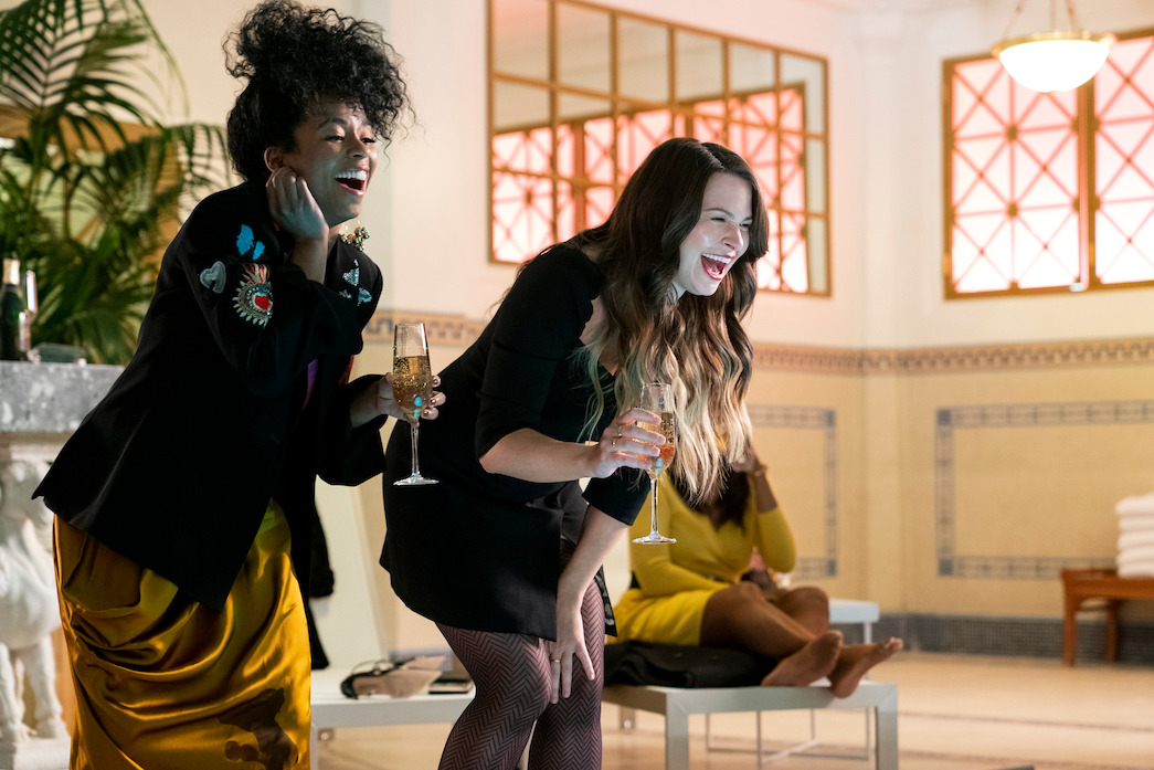 Your First Look At The ‘inventing Anna Trailer Watch Netflix Tudum