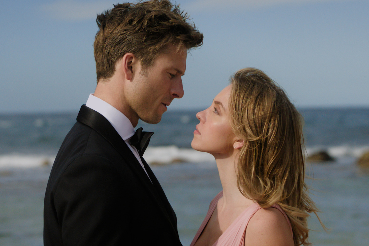 Anyone But You Netflix: Cast, Release Date, Book, Plot - Netflix Tudum