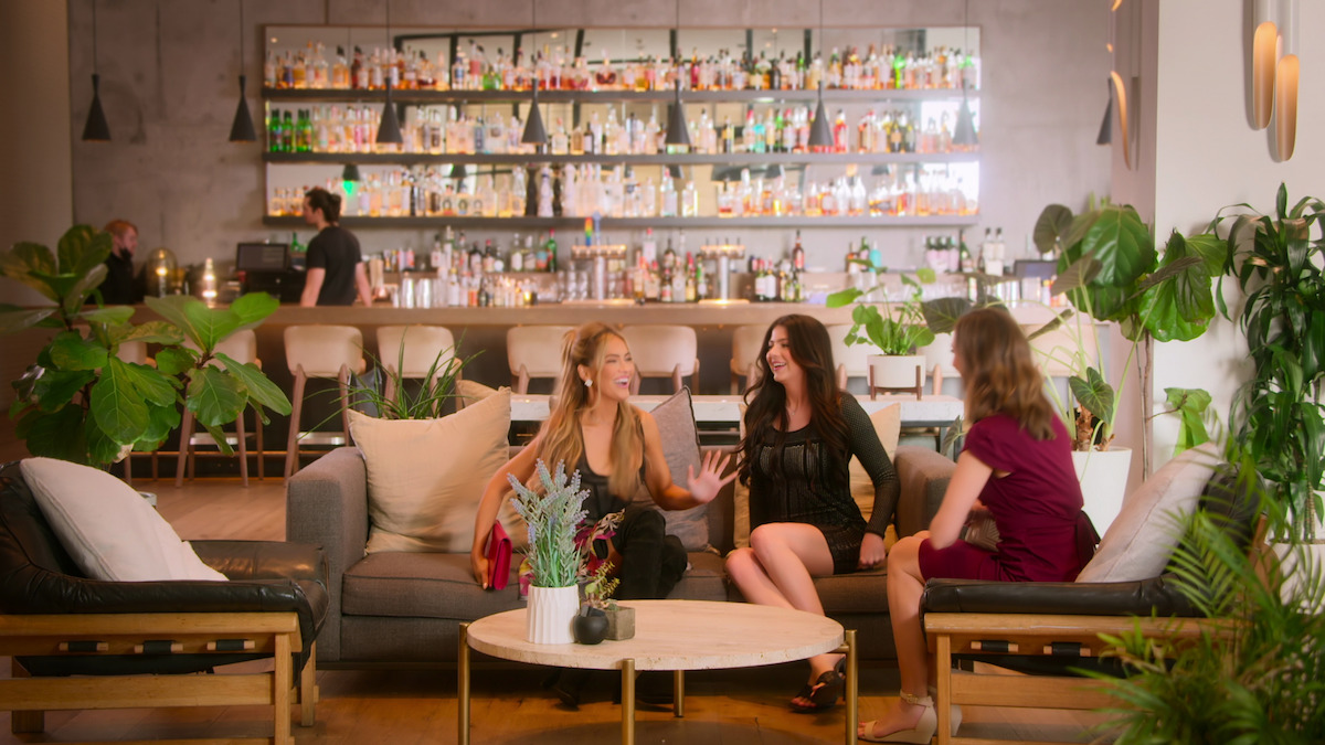 Los Angeles Stores and Restaurants Featured in Selling Sunset Season 5 ...