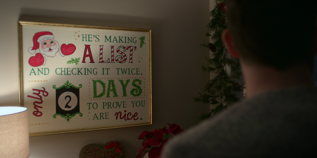 All the Corny Signs in 'Single All the Way' Ranked - Netflix Tudum