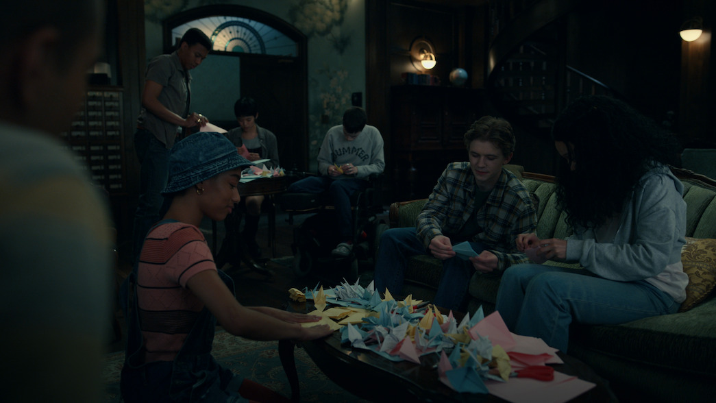 The Midnight Club 1990s Pop Culture References and Easter Eggs ...