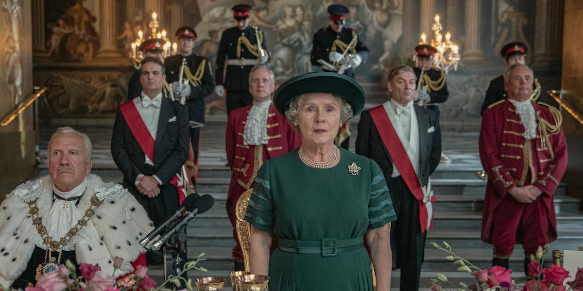 ‘The Crown’ Season 5 ’90s Costumes and Diana’s fashion explained ...