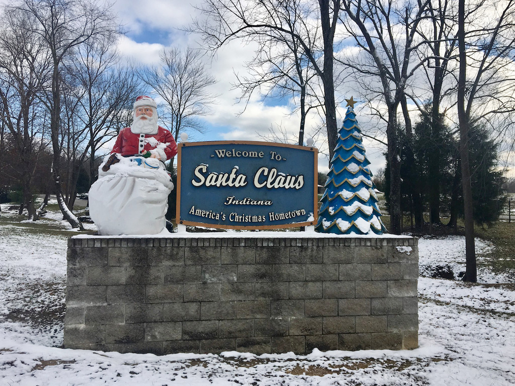 Real Life Holiday Towns Like 1000 Miles From Christmas - Netflix Tudum