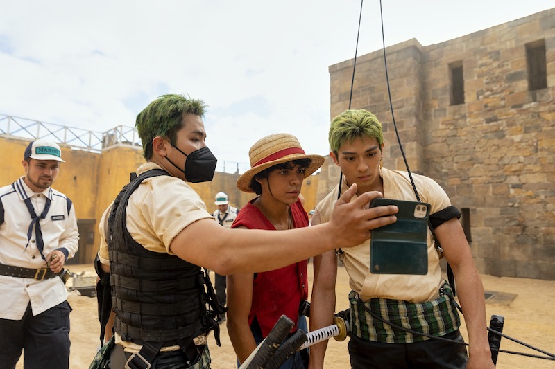 See Behind the Scenes Photos of 'ONE PIECE' Live Action Cast and Crew ...