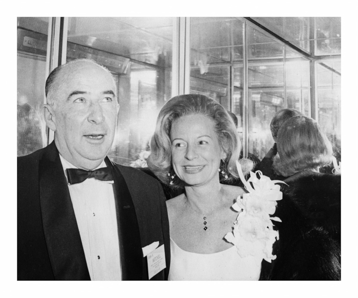 What is The Martha Mitchell Effect? All Your Doc Questions, Answered ...