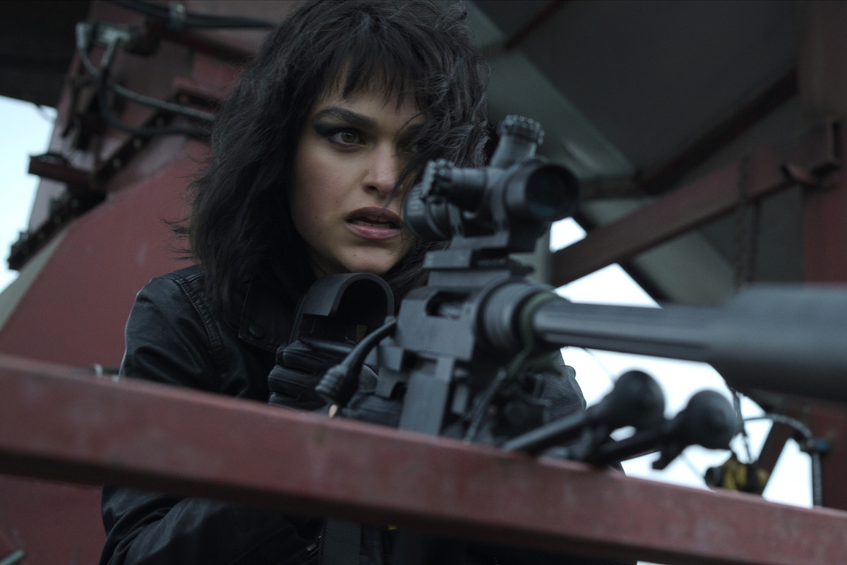 The Night Agent Cast Guide: Gabriel Basso, Luciane Buchanan, Brittany ...