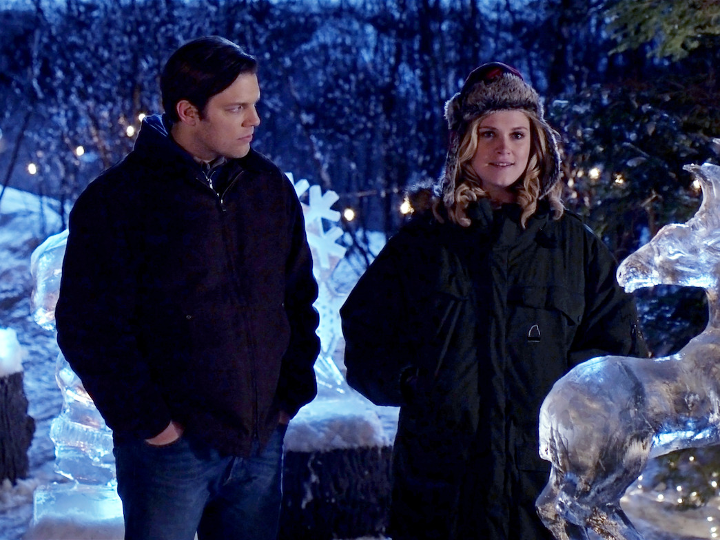 Netflix Holiday Romance Movies Ranked by Christmas Flair - Netflix Tudum