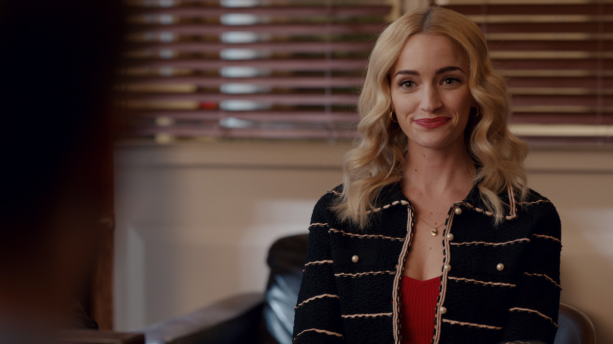 See All Of Georgias Coats And Blazers On ‘ginny And Georgia Netflix Tudum