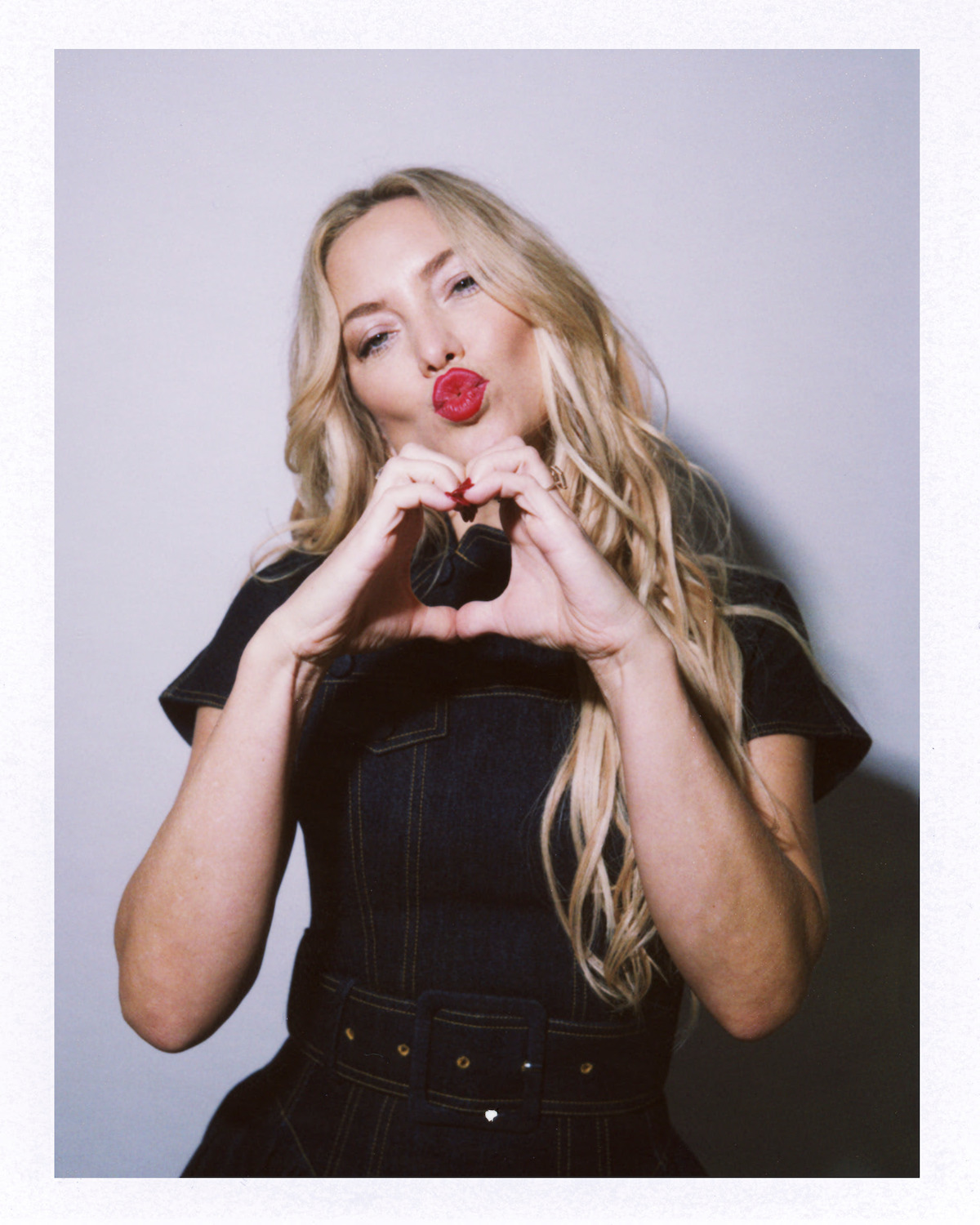 Take a Magnifying Glass to These Portraits of the ‘Glass Onion’ Cast ...