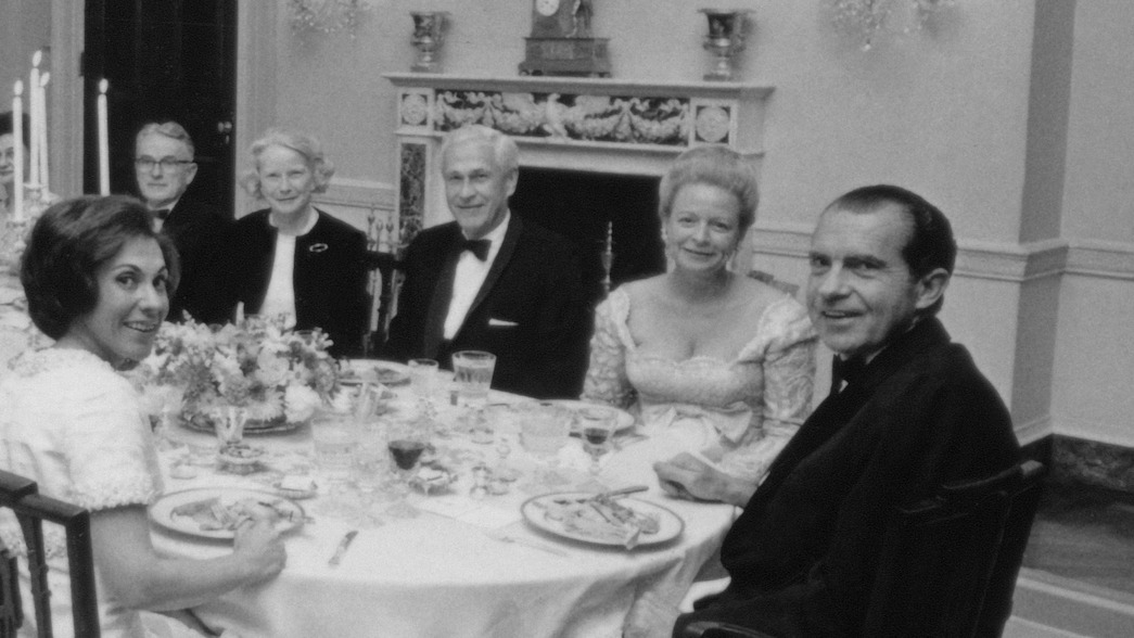 What is The Martha Mitchell Effect? All Your Doc Questions, Answered ...