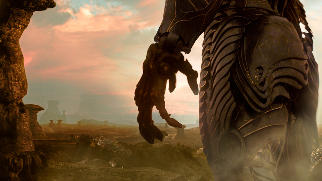 Are You Thirsting Over the Faceless Robot in ‘Lost In Space’? - Netflix ...