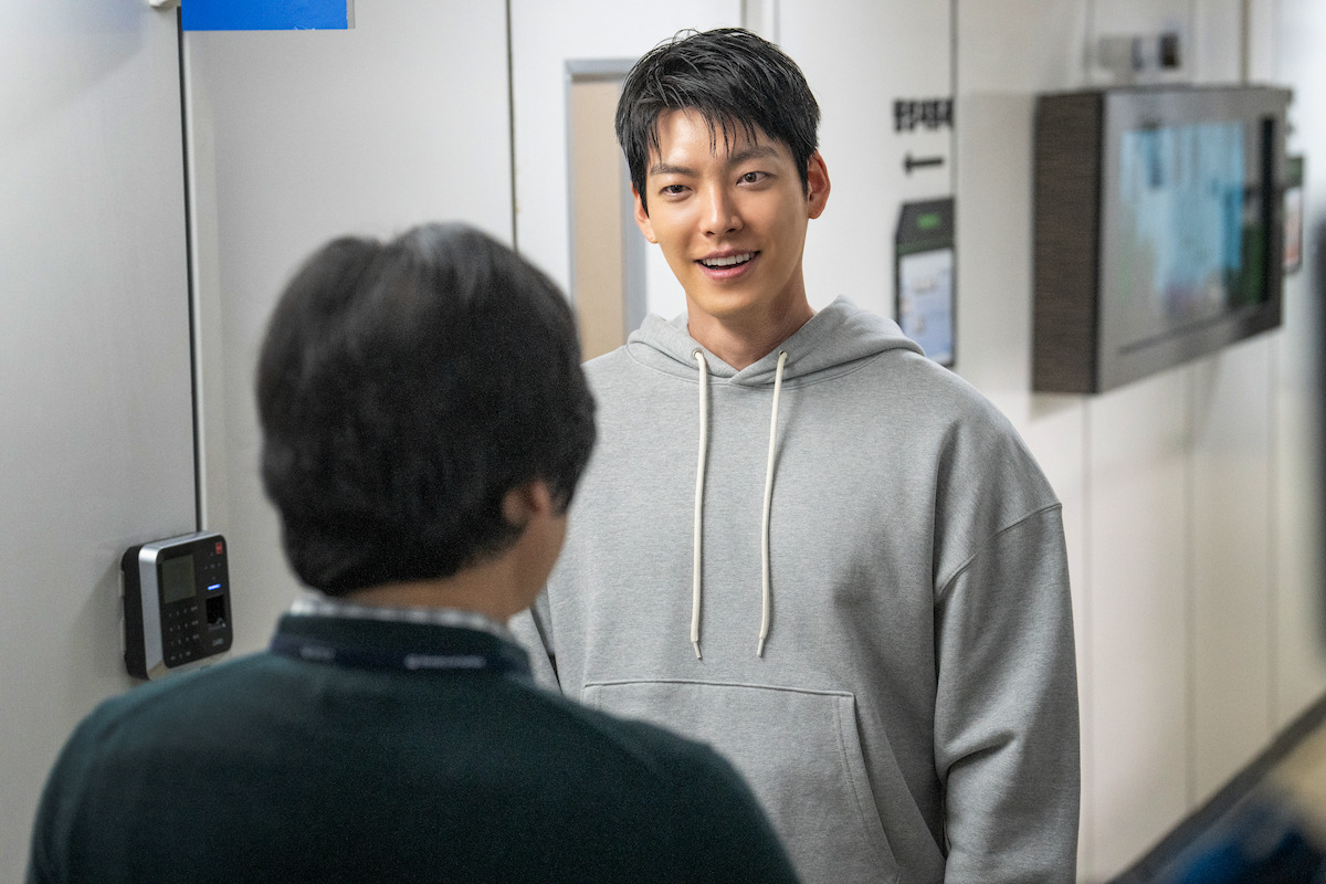 Officer Black Belt: Cast, Trailer, Plot - Netflix Tudum