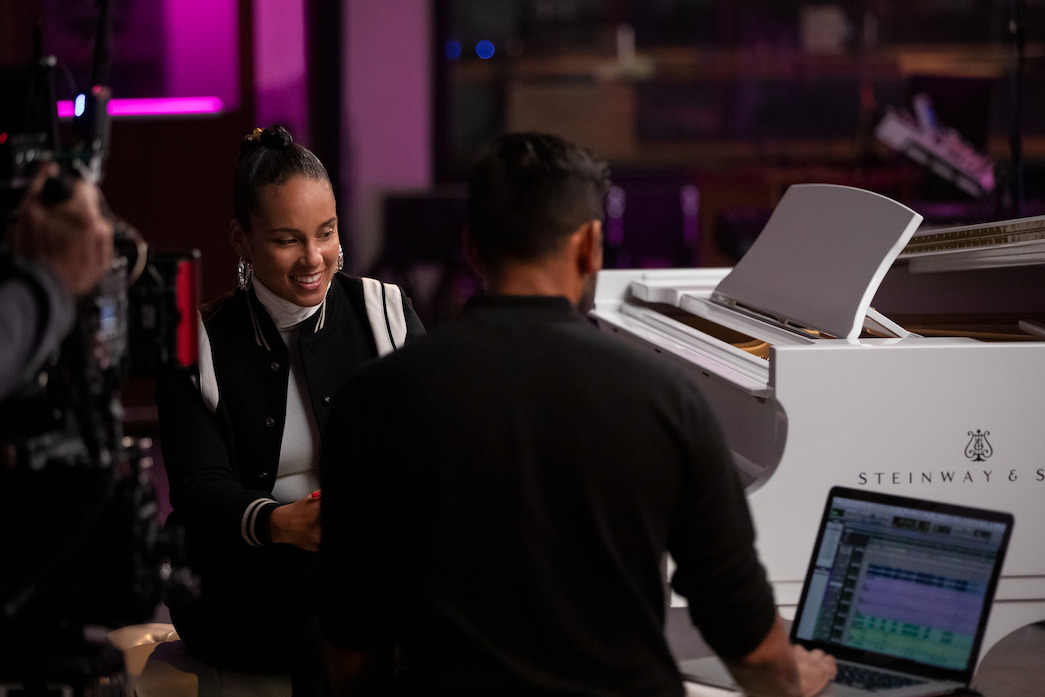 12 Best TV Shows to Watch With Your Dad on Father's Day - Netflix Tudum