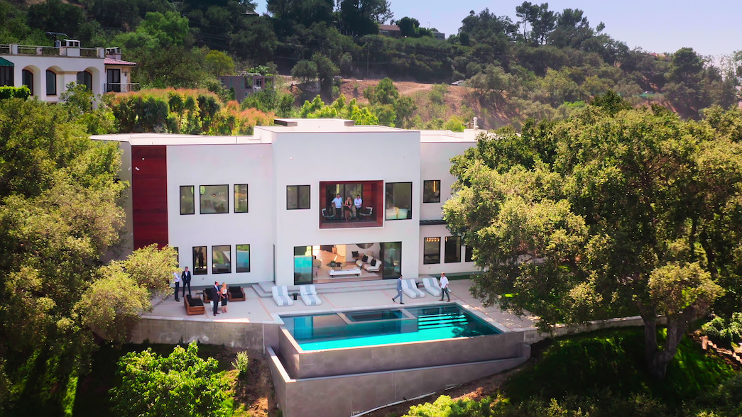 Speak Like a ‘Selling Sunset’ Agent with Our Real Estate Glossary ...