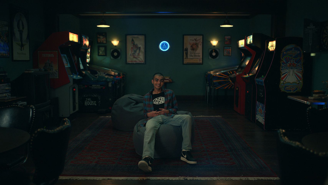 The Midnight Club 1990s Pop Culture References and Easter Eggs ...