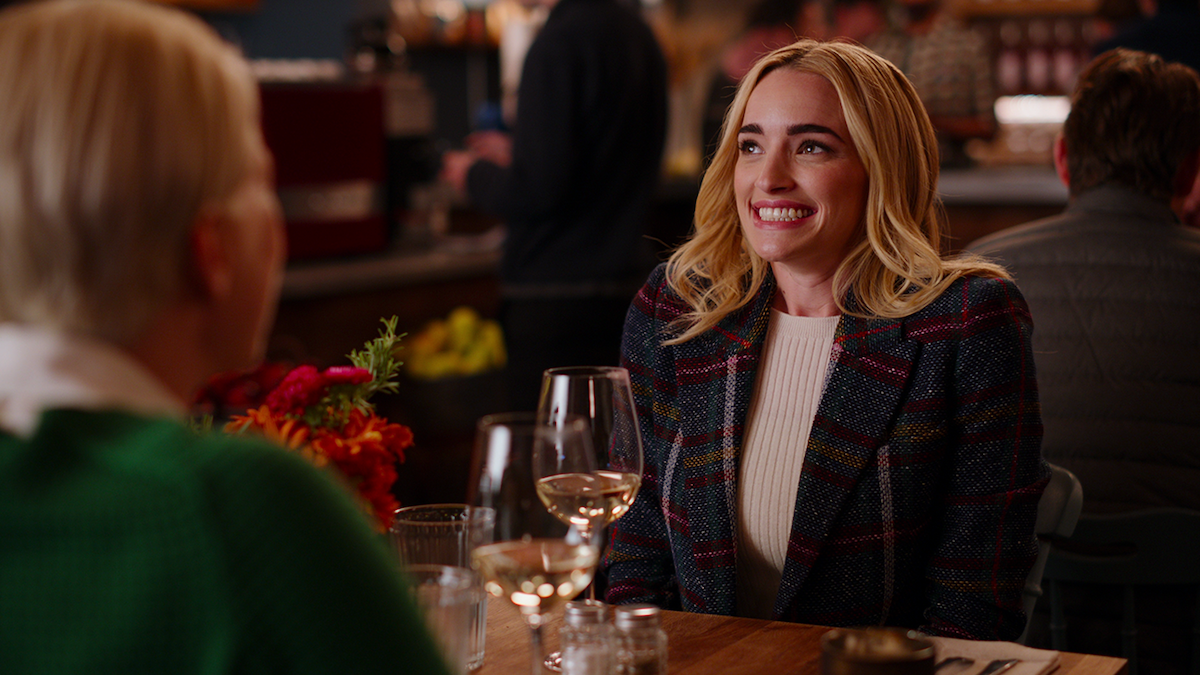See All Of Georgias Coats And Blazers On ‘ginny And Georgia Netflix Tudum