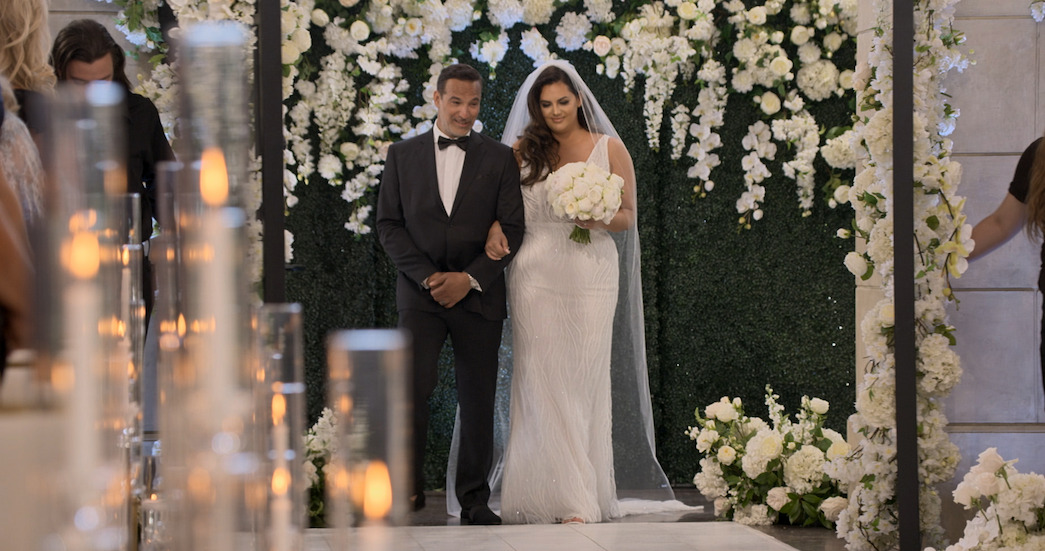 How Do The 'Love Is Blind' Weddings Work? How Much They Cost - Netflix ...