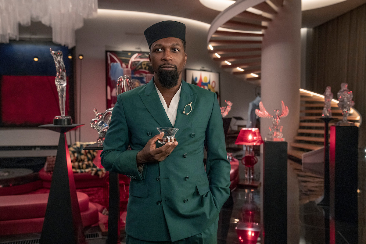 Designing ‘Glass Onion’ Artwork, Miles Bron Paintings and Sculptures ...