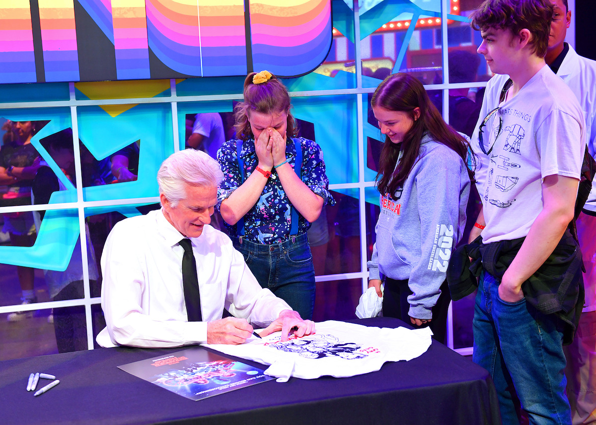 See Matthew Modine surprise fans at Stranger Things: The Experience ...