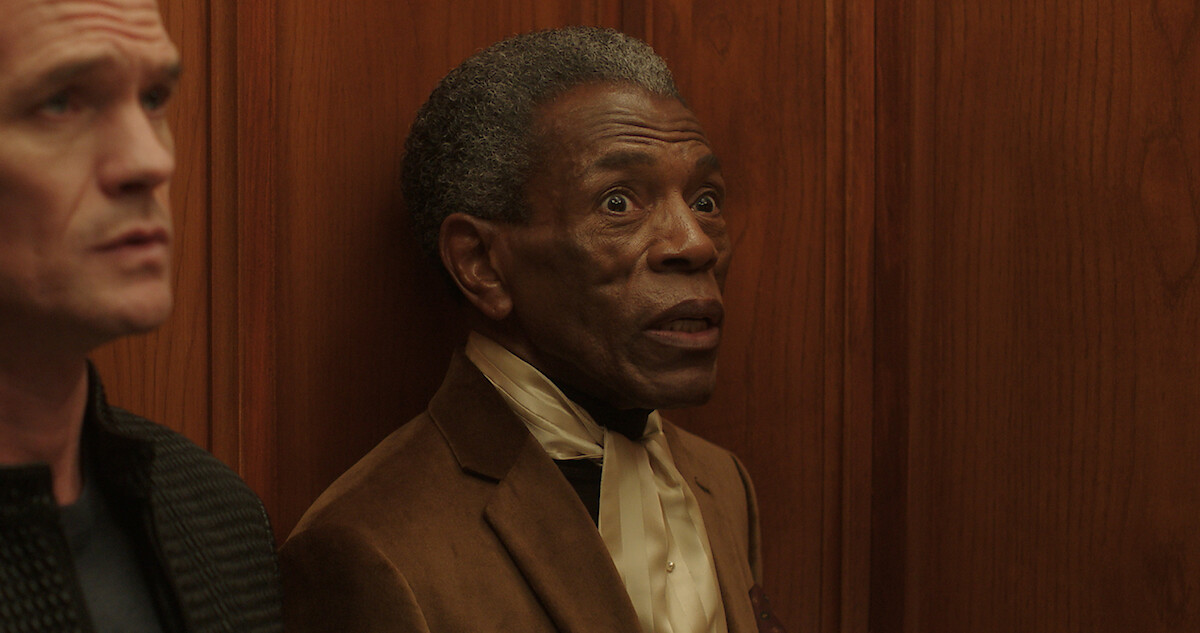 Uncoupled S1 | Michael Talks to Jack in the Elevator - Netflix Tudum