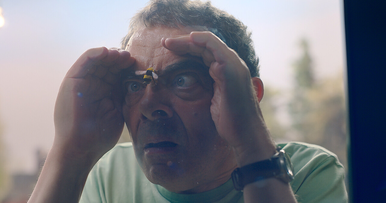 ‘Man vs. Bee’ Starring Rowan Atkinson to Debut in June - Netflix Tudum