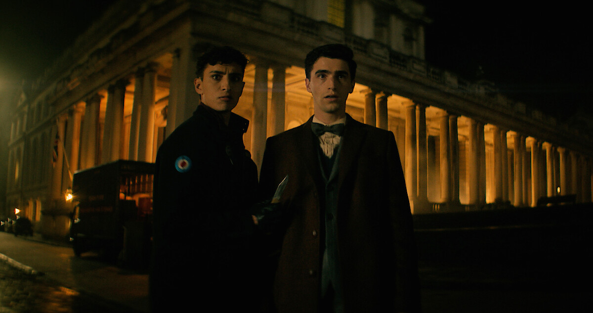 'Dead Boy Detectives' Watch the First 5 Minutes of Episode 1 - Netflix ...