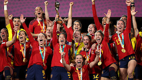 The FIFA Women's World Cup will appear on Netflix in 2027 and 2031 ...