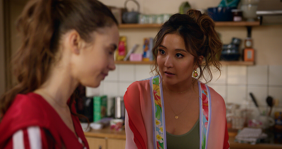 Birthday Box | Emily in Paris S2E3 - Netflix Tudum