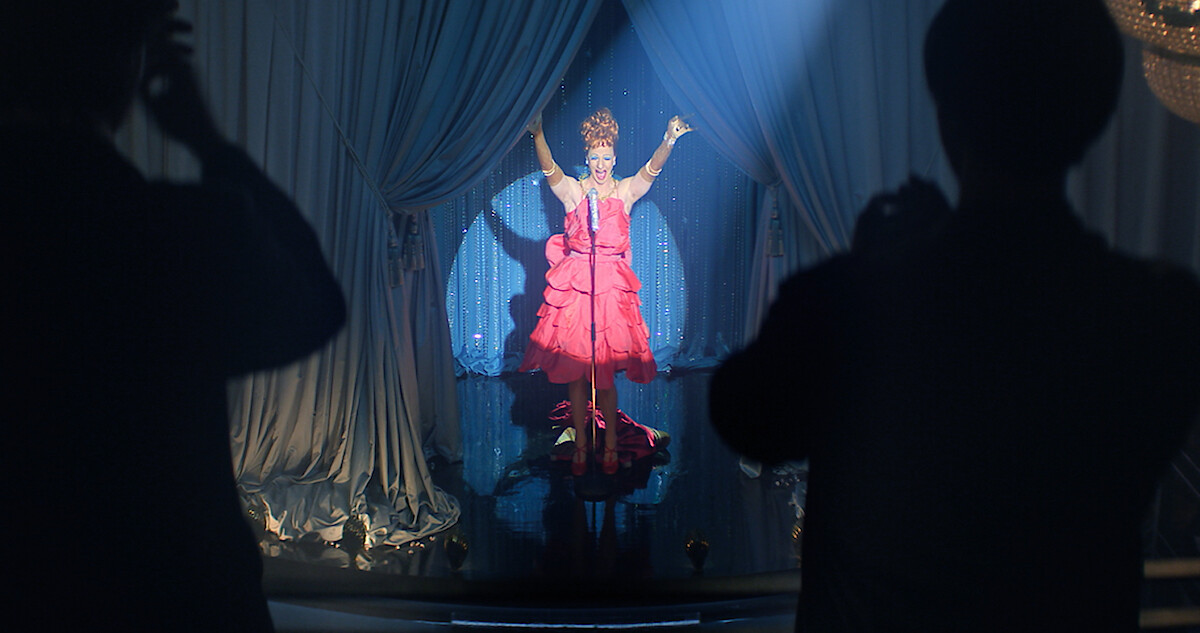 The Sandman | Rose Walker Attends Hal's Drag Show - Netflix Tudum