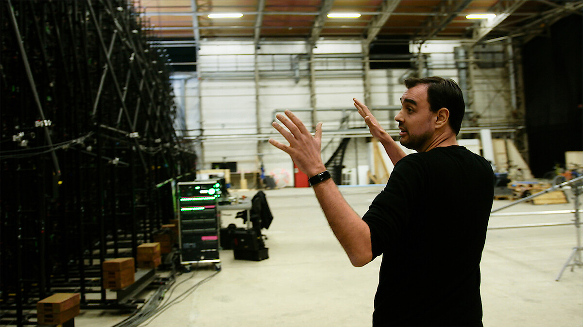 iHostage: Go Behind the Scenes of the Drama Thriller Based on a True ...