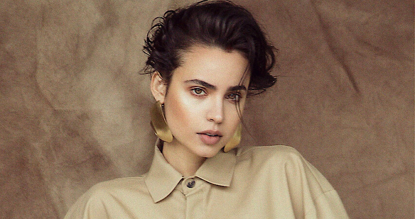 Apex: Cast, Release Date, Photos, Plot of the New Charlize Theron ...