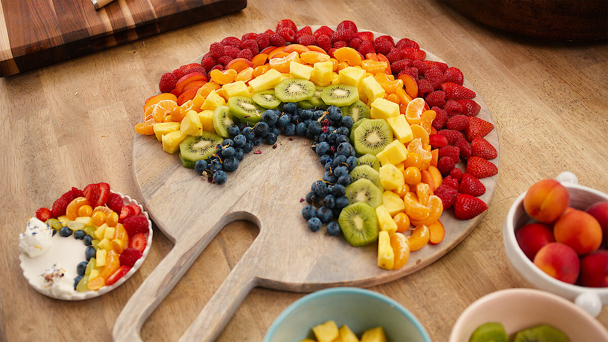 Meghan Markle Glows in Netflix Sneak Peek — “Being Present for My Kids ...