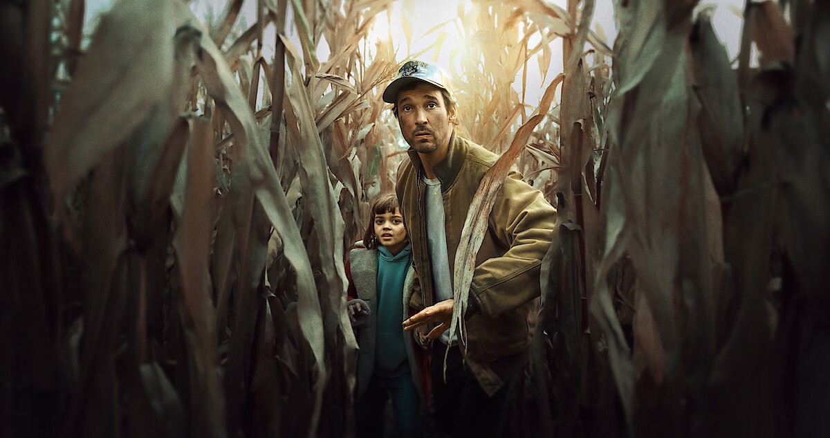 The Signal 2024: Ending Explained, Cast, Plot - Netflix Tudum