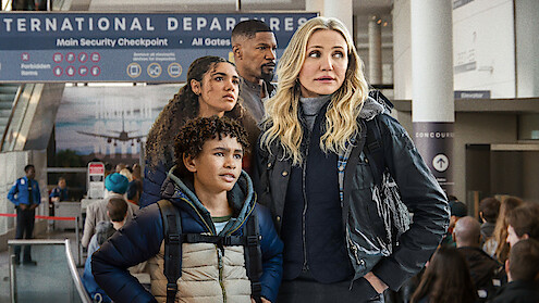 The Abyss: Cast, True Story, Plot - Netflix Tudum