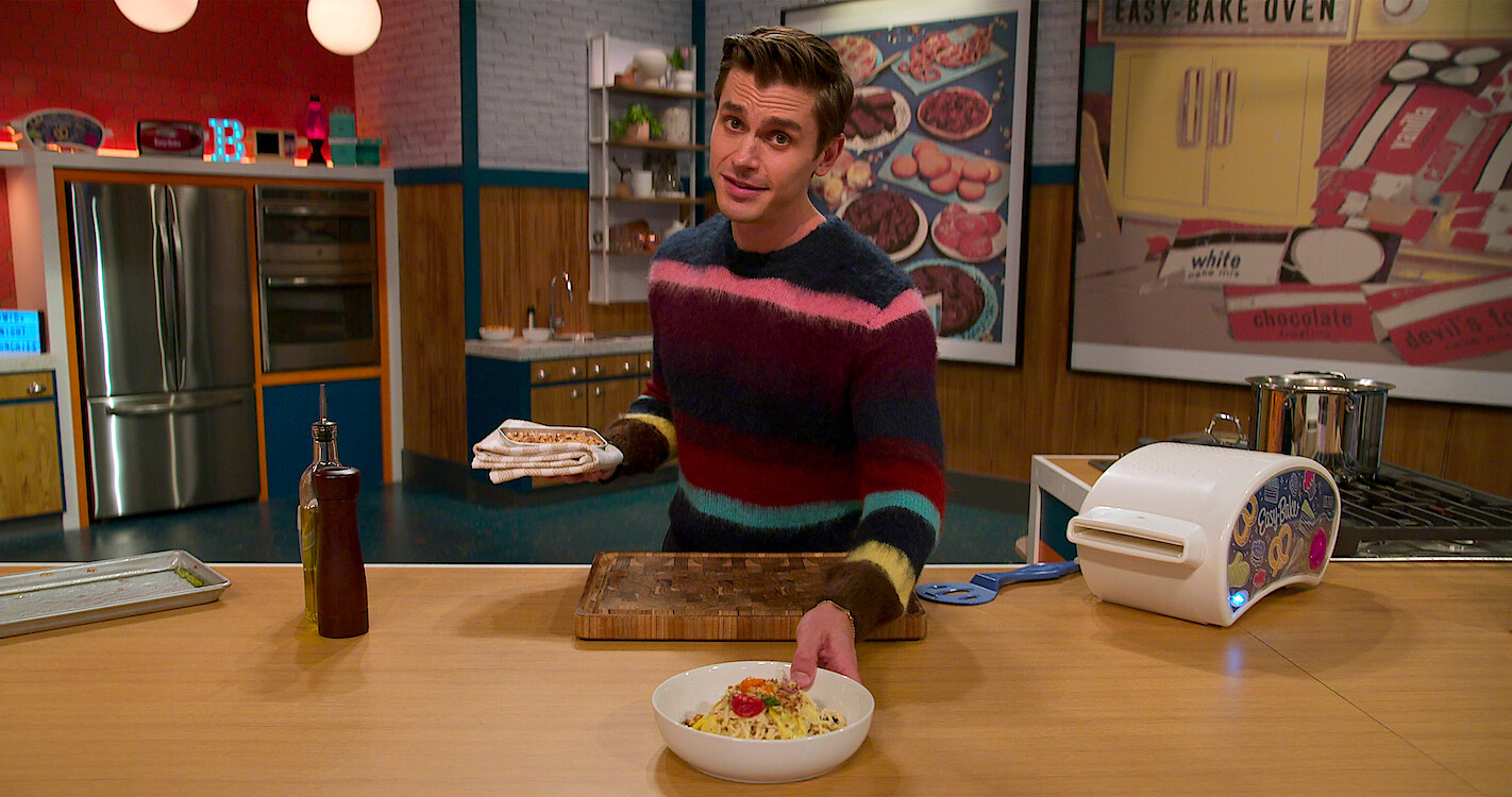 ‘Easy-Bake Battle’ Season 1: Meet the Host of This Competitive Cooking ...