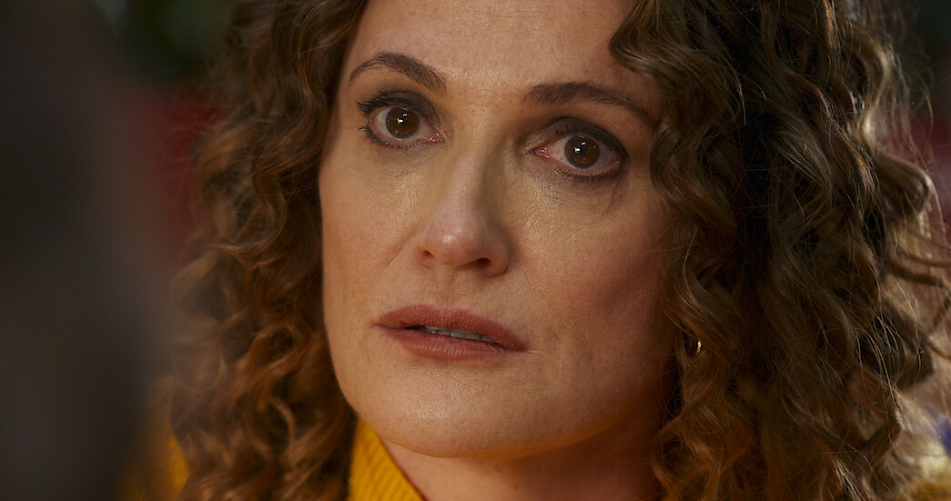 Lorraine Questions Megan l Stay Close S1E1 - Netflix Tudum