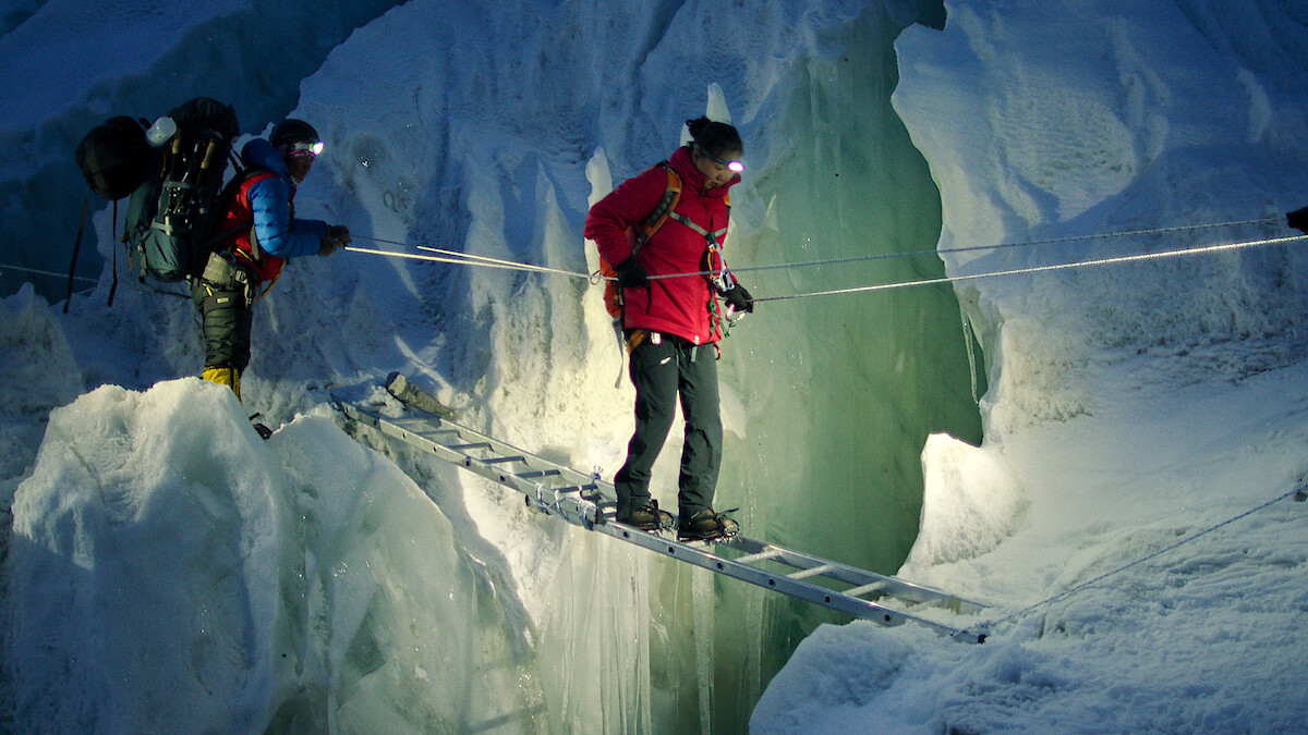 Climbing everest store